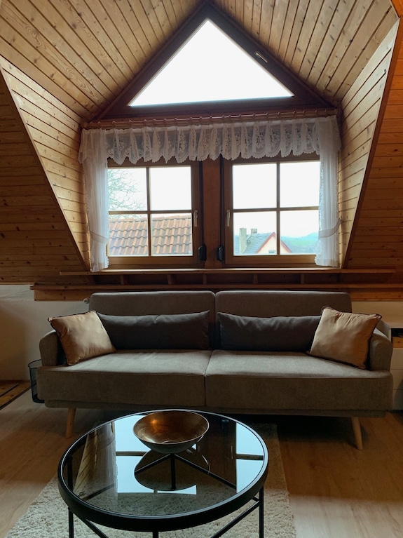 Romantic Vacation Apartment With Fireplace In The Thuringian Forest. Quiet Location! - Bad Lobenstein