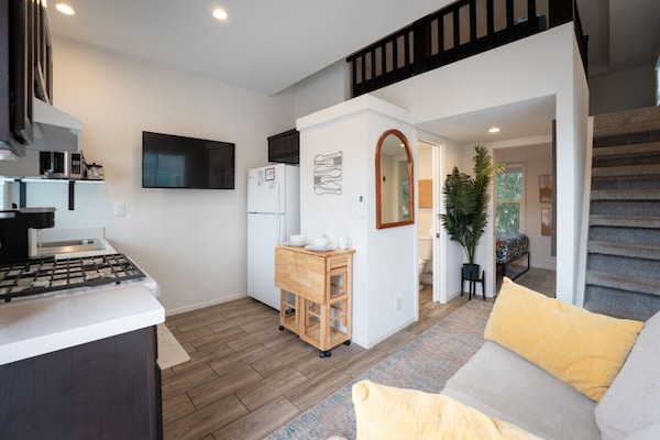 Pacific Coast Tiny House With Three Beds & A Loft - Santa Margarita, CA