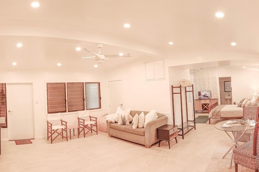 Renovated 2-bed Cottage - Sleeps 4 - Free Parking - Queensland