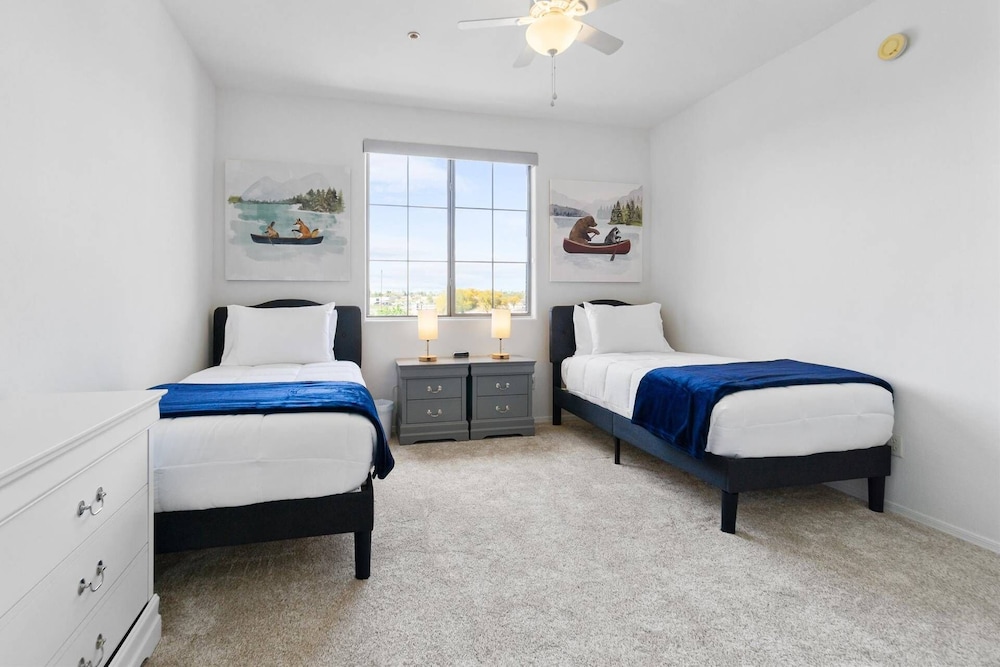 Splash Into Summer - 10% Off All June Stays! - Gilbert, AZ