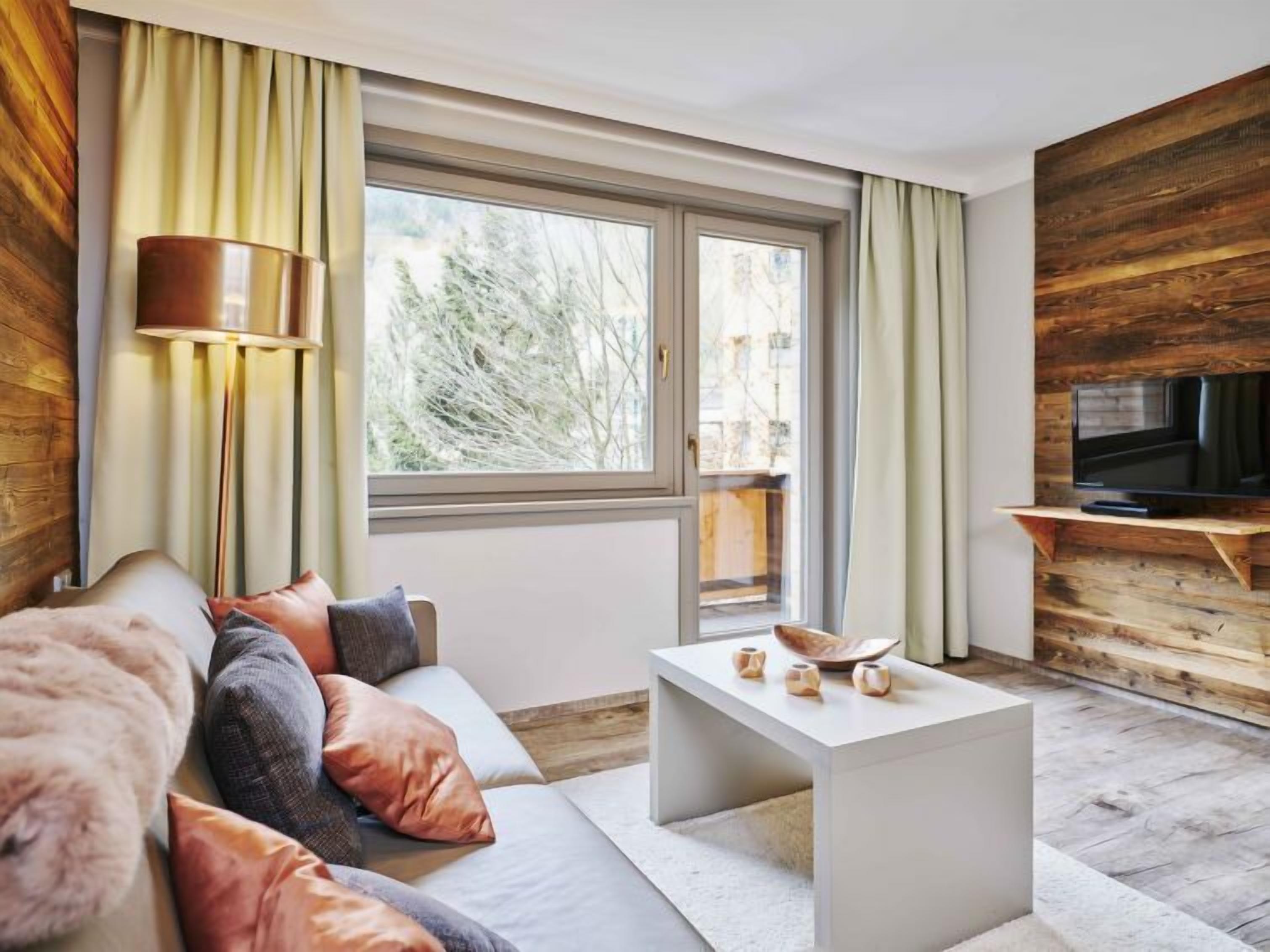 Juniorsuite Bis Zu 4 P &Wellnessbereich By Interhome - Saalbach-Hinterglemm