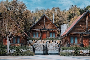 Bungalow 2 Bedrooms Pool View | Vista do quarto