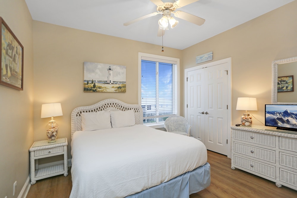 5BR Gulf Front w/Private Pool Near Rock Wall ~ Beach Blessing - Cape ...