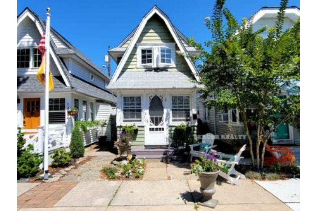 Cozy Beach Digs, Beach Block, Great Neighborhood, Best North End ...