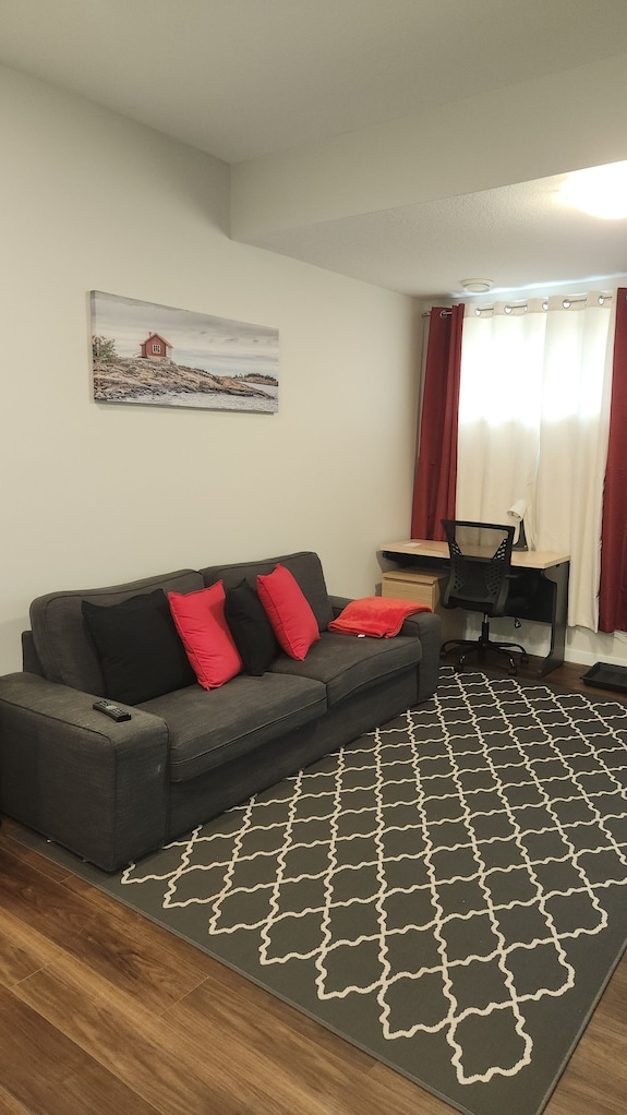 Setons Private & Cozy Suite - Alberta