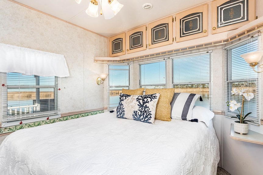 The Surf Shack H2o! Radiant Rich Sunsets From Back Back Bay To Sandbridge Beach! - 버지니아