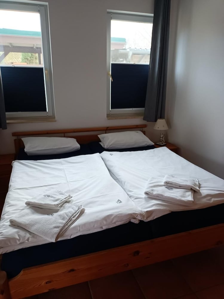 Aalhaus Wustrow Wohnung Zum Hof 900m Zum Strand - Wustrow