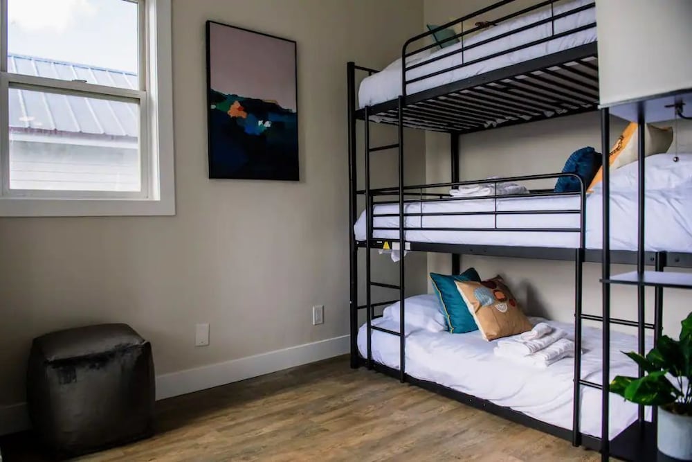 Midvale Manor - New Remodel - Off Street Parking.. - Midvale | Vrbo