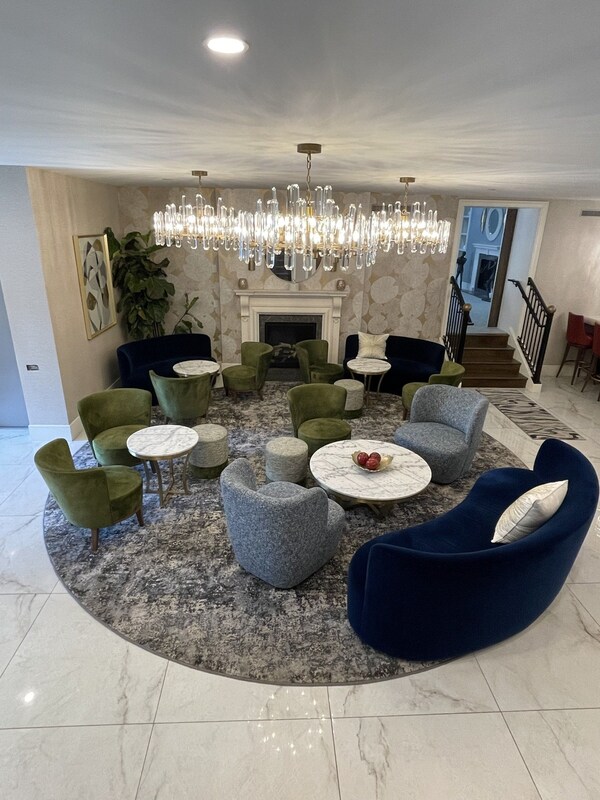 The Orange Inn Boutique Hotel - Goshen, NY