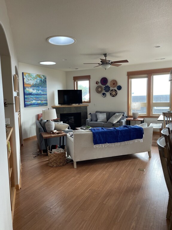Spacious Beach House - 30 Seconds To Sand - Manzanita, OR