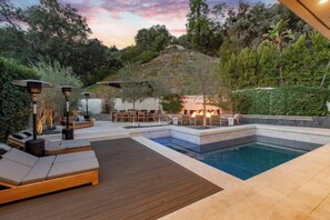 Casa de Luxo, várias camas, acesso à piscina, vista para a montanha (Willow Glen) | Vista do quarto