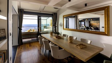 Penthouse with View (Address: Lazarina 3) | Refeições no quarto