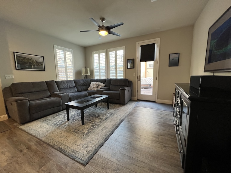 Coastal Vibes Cal King Bed Trails - El Dorado Hills, CA