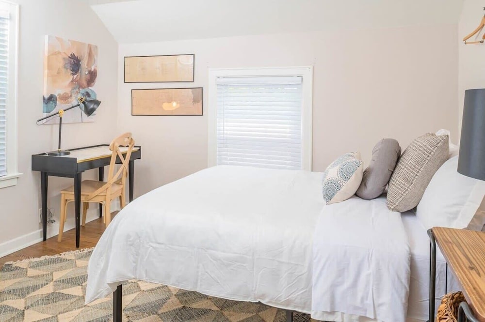 Aʟɪᴄɪᴀ Sᴛʀᴇᴇᴛ Aғғʟᴜᴇɴᴄᴇ - Luxury Home - Greenville, WI