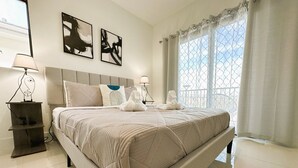 Quarto | 5 quartos, roupas de cama antialérgicas, escrivaninha, Wi-Fi de cortesia