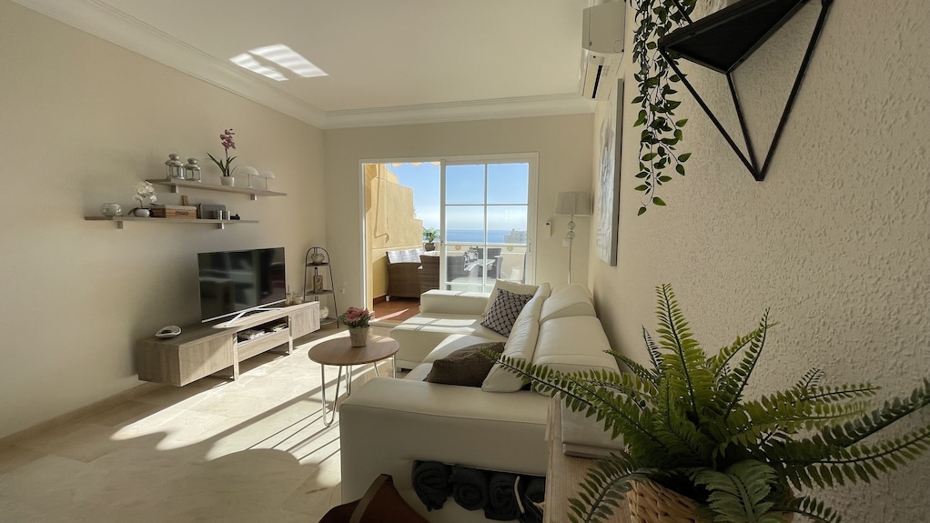 Fantastic Sea Views! Close To The Beach Apartment - Estepona