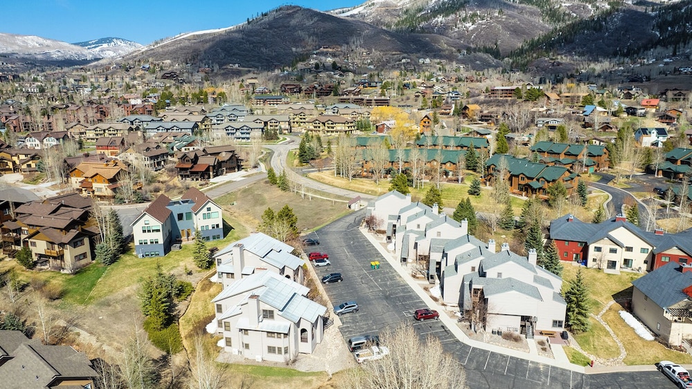 Sunburst Condominiums - Steamboat Springs, CO
