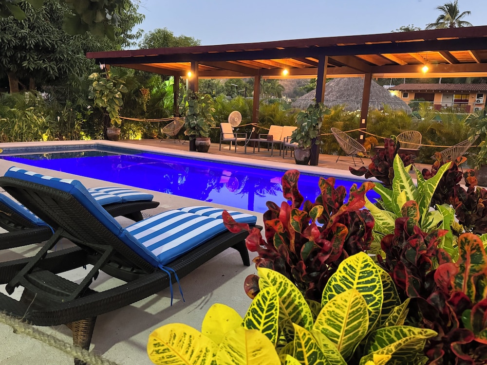 Natura Hotel Y Villas - Zihuatanejo