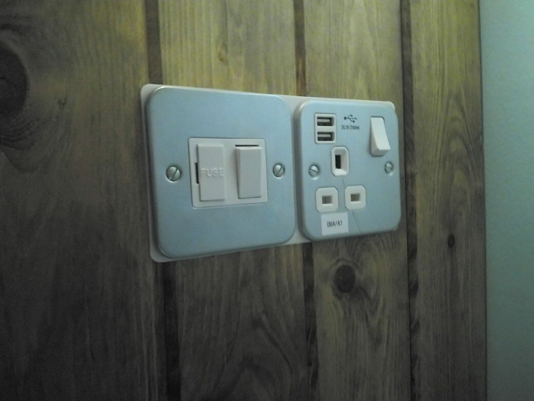 Mrs Potts Hostel (Cardiff, United Kingdom), Cardiff hotel discounts ...