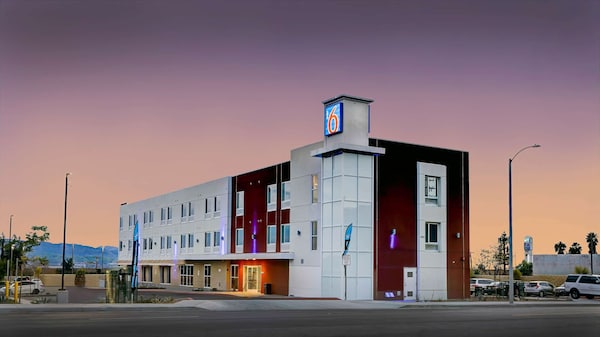 Motel 6 Highland, Ca – San Bernardino – East - Redlands, CA