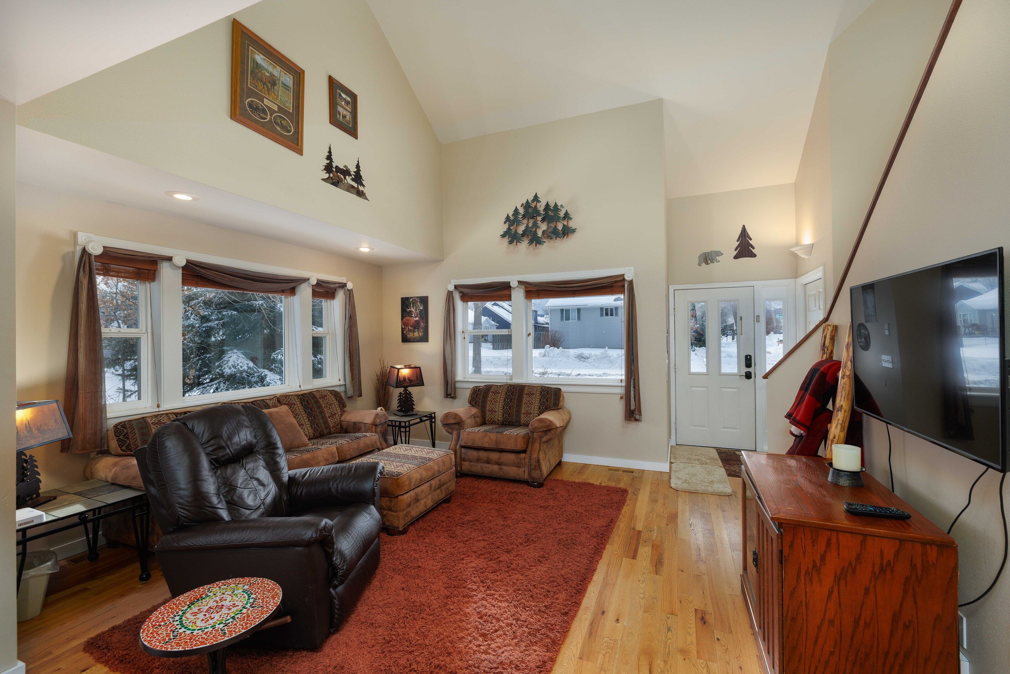Pet Friendly, Close To Msu, Downtown Bozeman W/ Mountain Views - Ravalli Street Retreat - Bozeman, MT