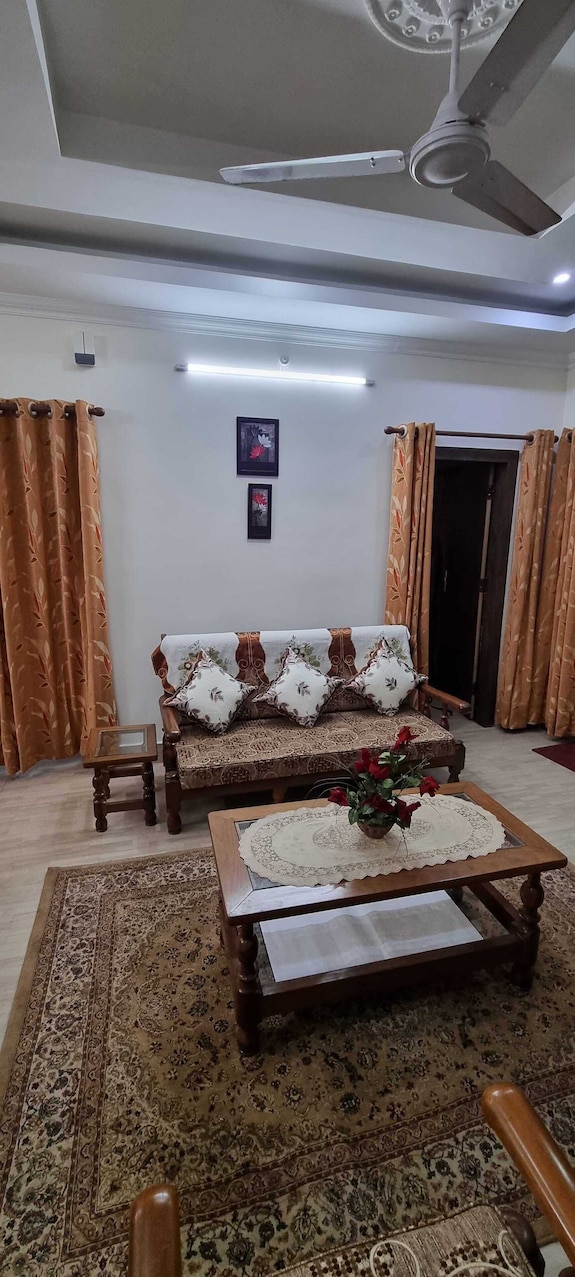 2br Apartment In The Heart Of Guwahati - Meghalaya