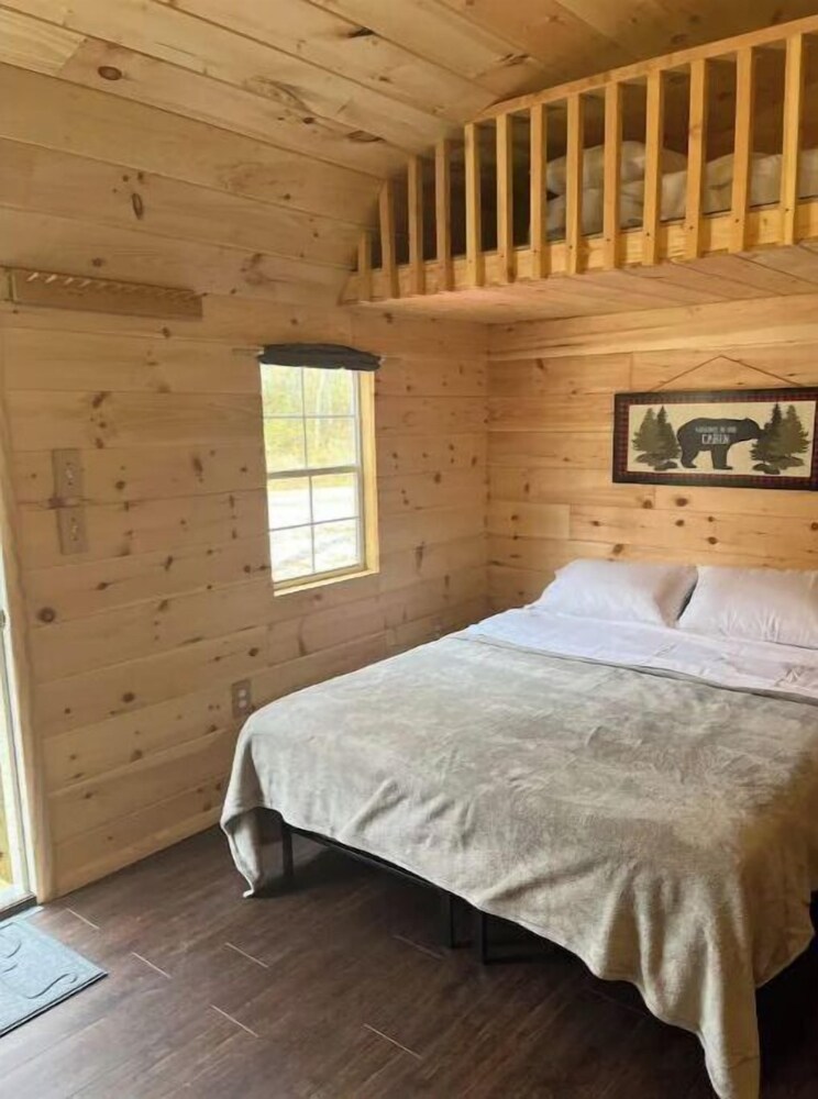 Cardinal Cabin Near Hatfield Mccoy Ivy Branch Trails - West Virginia