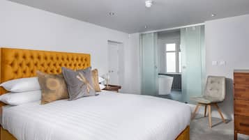 1 quarto, individualmente decorados, individualmente mobiliados