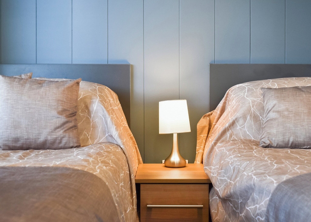 Open-plan Living Accommodation With Lounge/kitchen/dining. - South Downs