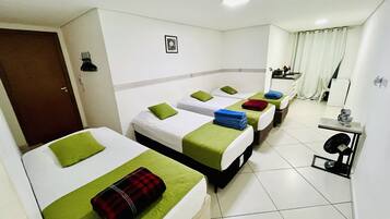 Estúdio standard | Escrivaninha, espaço de trabalho para notebook, Wi-Fi de cortesia