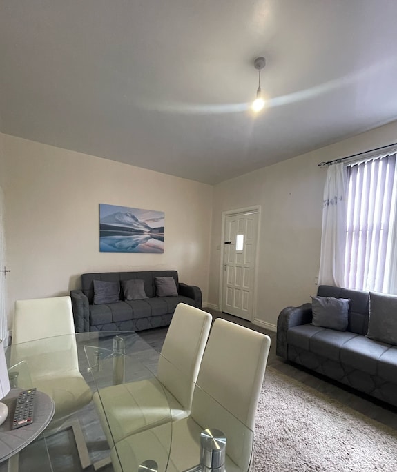 Cheerful 2 Bedroom House In This Popular Area Of Bradford Bd2 - North Yorkshire