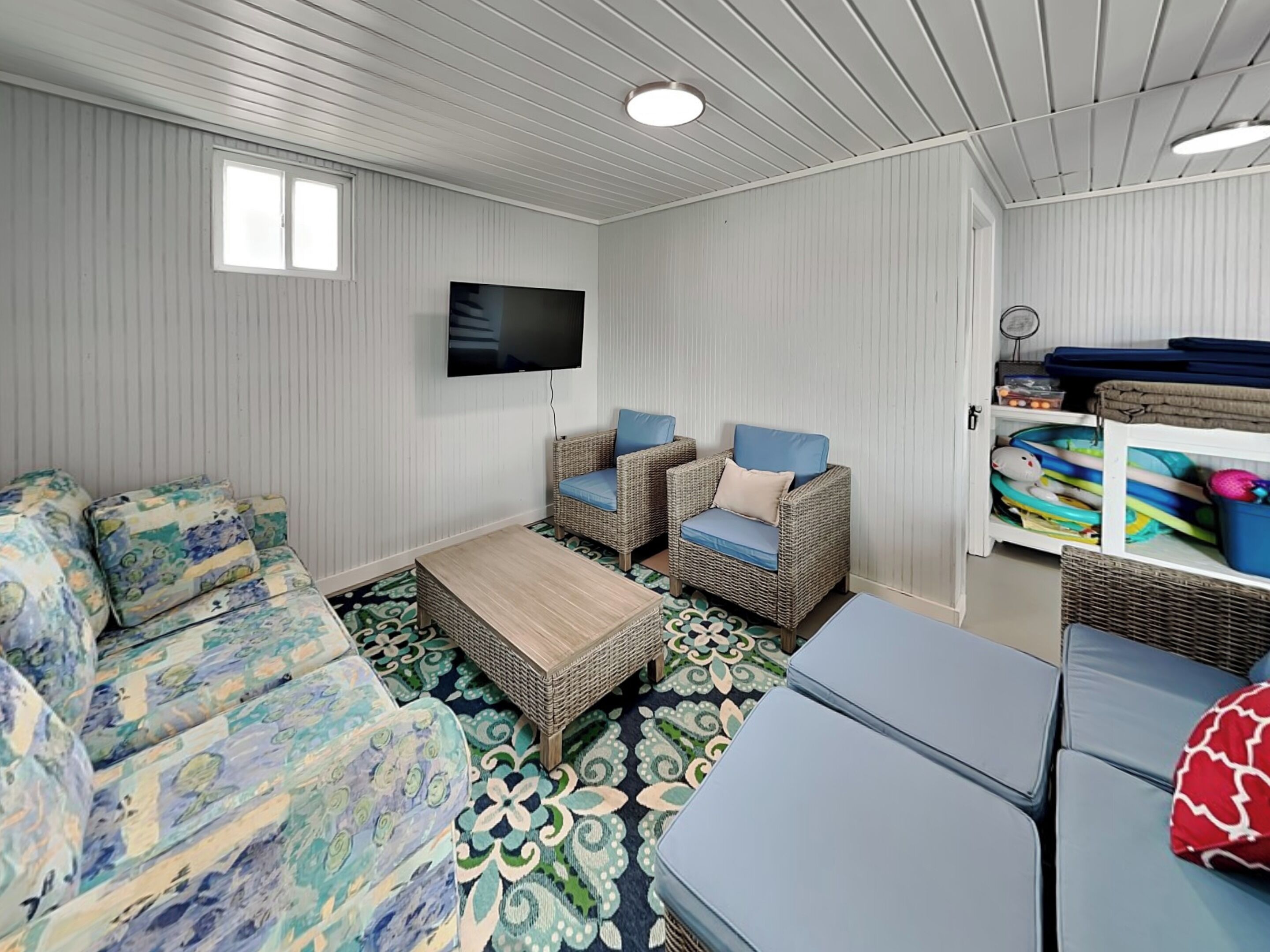 Starfish Escape | Pet-friendly Home With Private Pool + Walk To The Beach - Sneads Ferry, NC