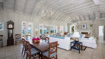 Casa, 3 quartos | Área de estar