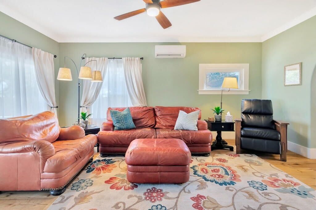 Home Squared-downtown With Fire Pit - Paso Robles, CA