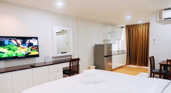 P.t. Grand Hotel - Kanchanaburi