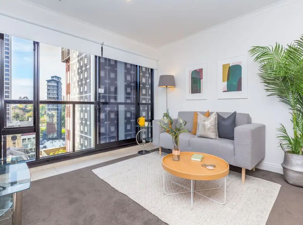 Gorgeous Apartment With Nice View, Pool & Gym! - Auckland