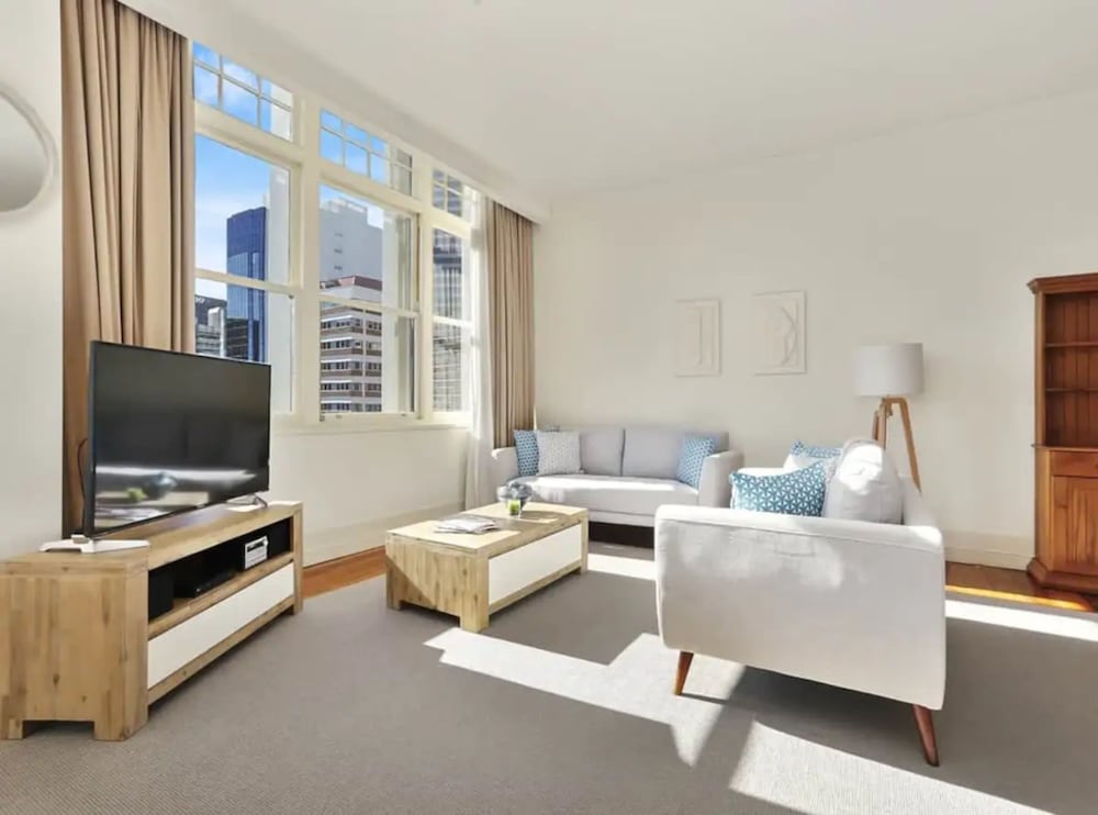 Beautiful And Spacious One Bedroom In Cbd! - Auckland
