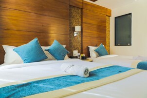 Quarto triplo luxo | 1 quarto, roupas de cama premium, individualmente decorados