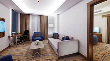 Corner Suit French Room | 1 quarto, roupas de cama premium, cofres nos quartos, escrivaninha