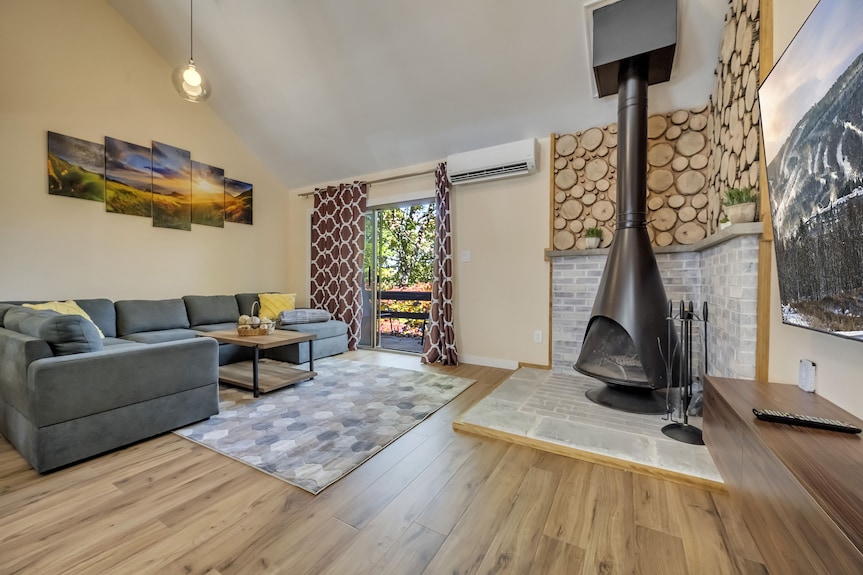 Ski On/off Home In Camelback - Big Pocono State Park, Tannersville