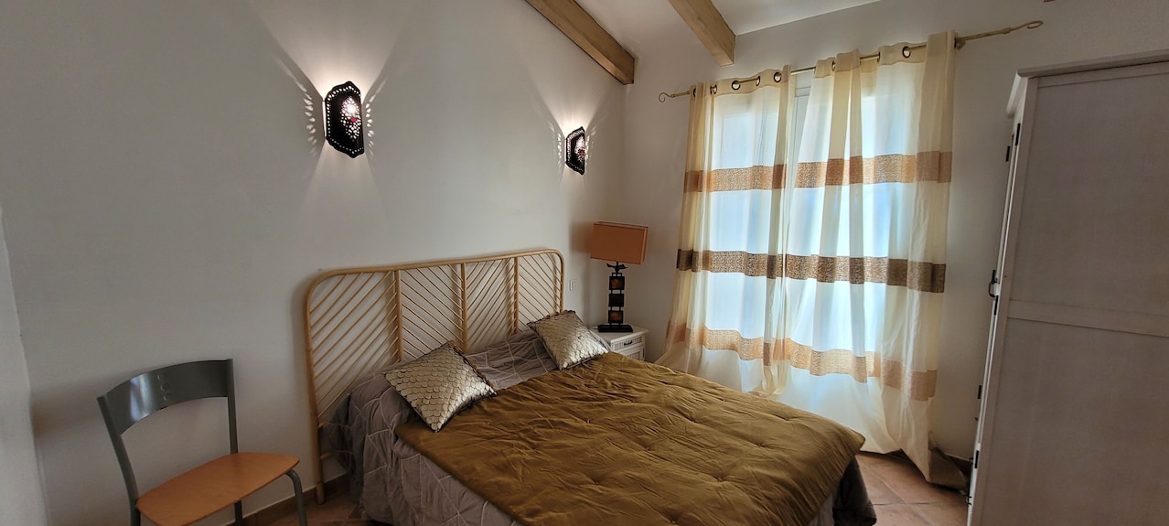 Sheepfold In Dry Stones With Outdoor Spa, Calm Assured - Corsica