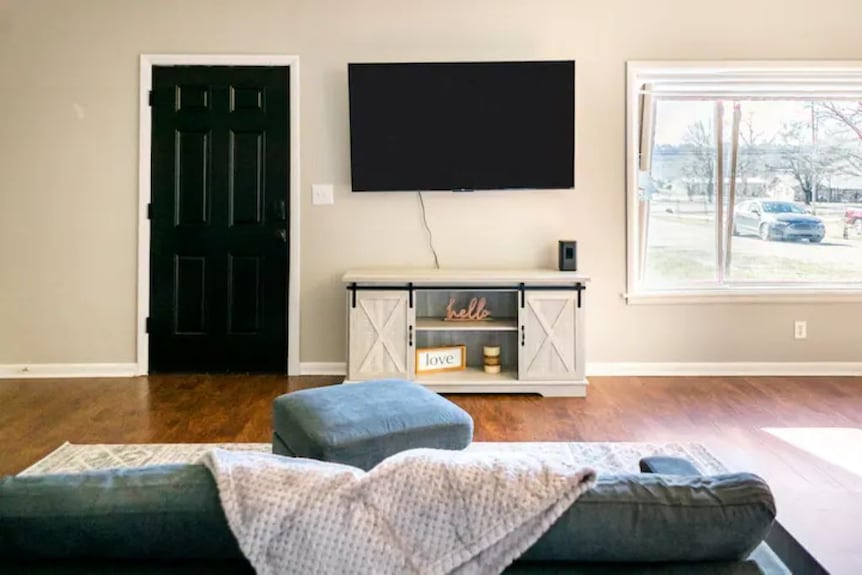 Paradise In Paris- A Country Side Escape - Arkansas