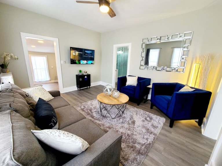 Classy Mountain Charm - 1 Block To Restaurant Row! - Glenwood Caverns Adventure Park, Glenwood Springs