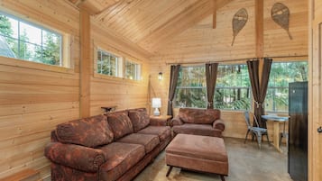 Cabine, 2 quartos | Sala de estar | Serviços de streaming