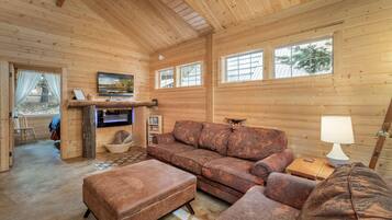 Cabine, 2 quartos | Sala de estar | Serviços de streaming