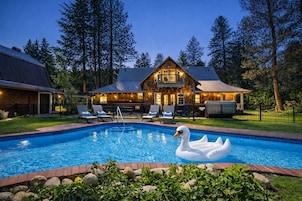 Casa, 4 quartos | Piscina | Piscina externa