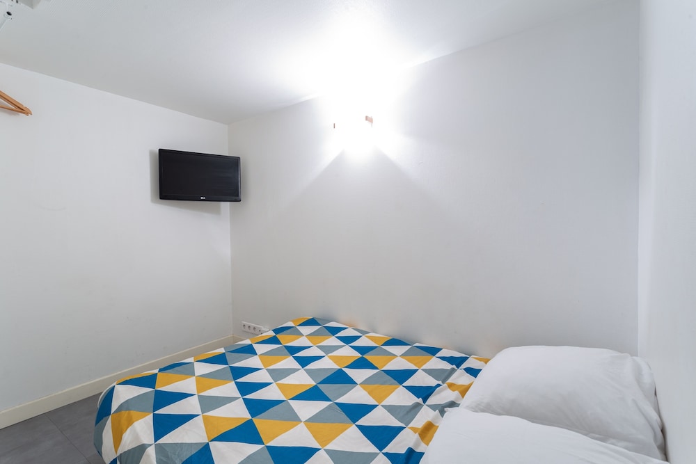 Two-room Studio Near Part Dieu - Lyon Part Dieu Station