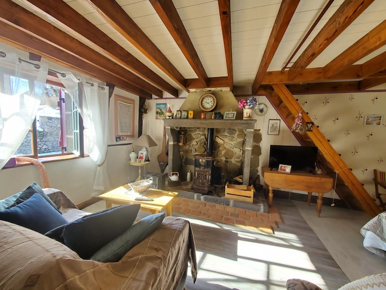 Maison De Village En Pierres - Lac Chambon