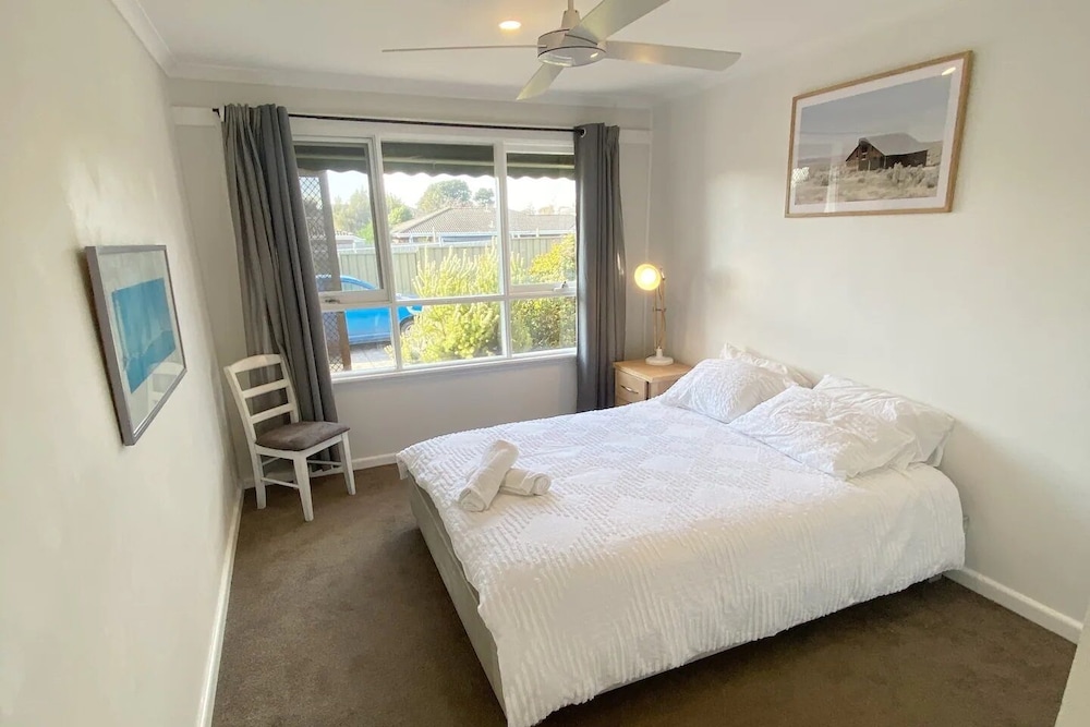Sunny central stay, entire unit - Melbourne | Vrbo