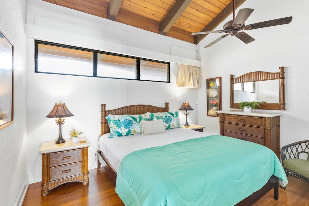 Stunning oceanfront view with Maui-inspired design - Honokowai | Vrbo
